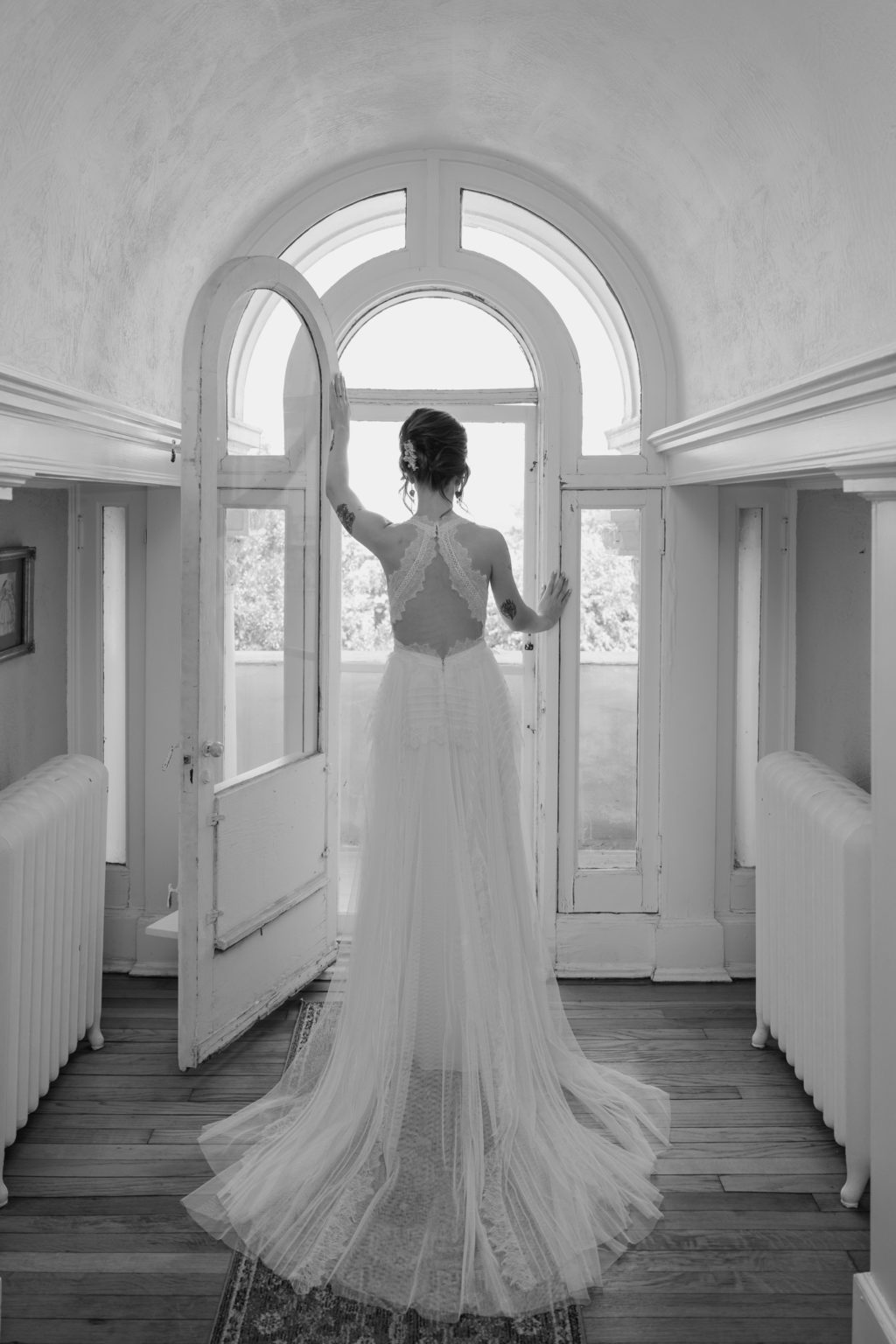 Edgy Chicago Wedding at Colvin House by Emma Petersen