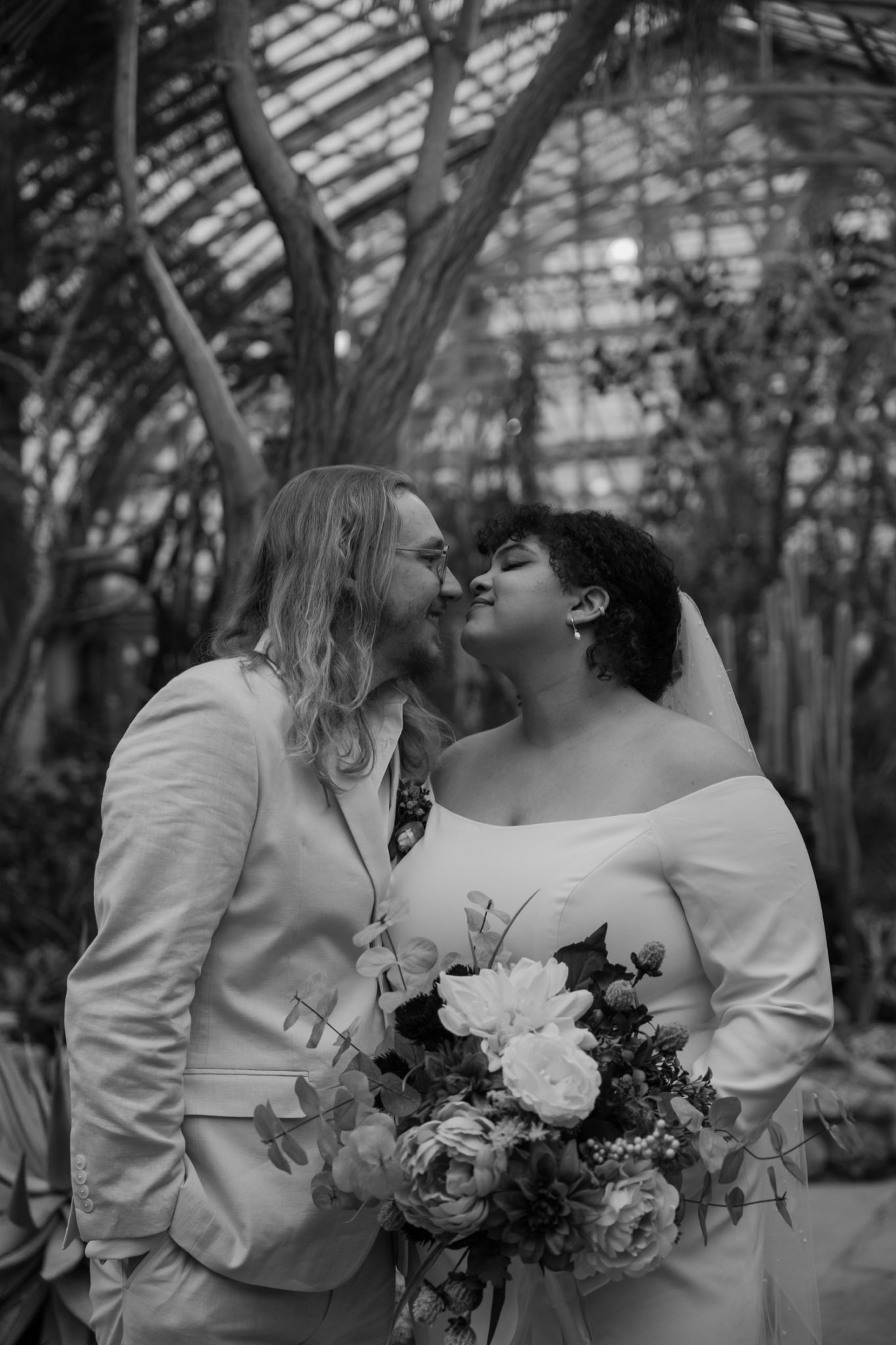 Garfield Park Conservatory Wedding in Chicago | Amanda & Ryan